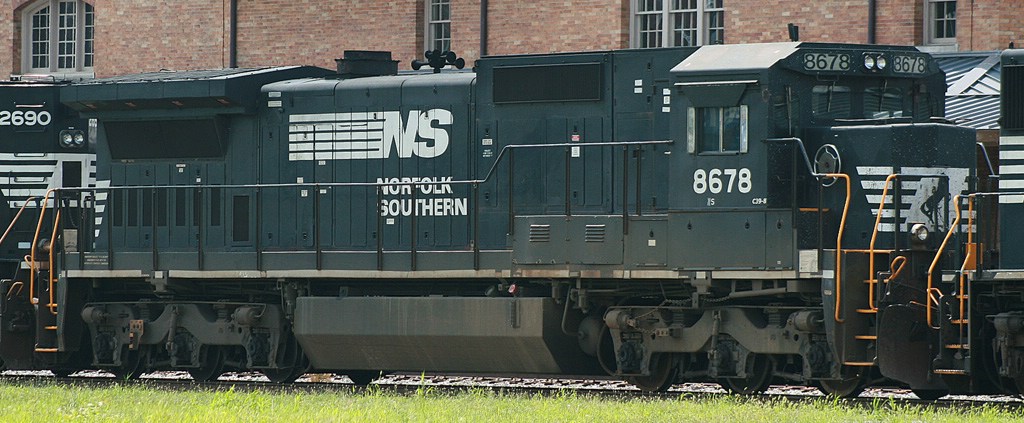NS 8678